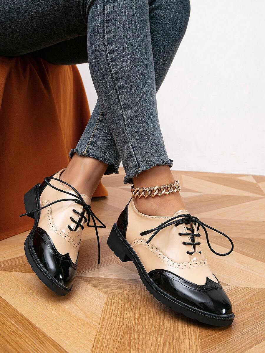 Ladies' British Style Carved Color Block Flat Lace-up Oxford Shoes ...