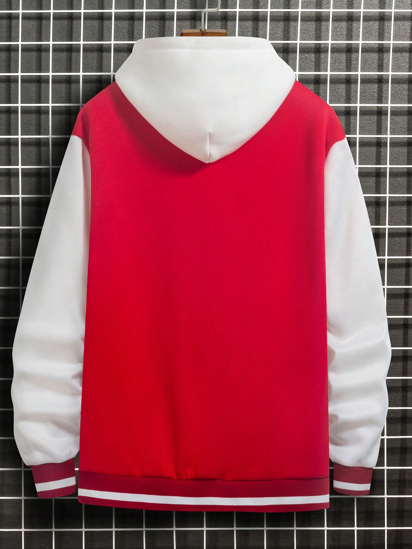 Manfinity Homme Men 1pc Letter And Bear Print Striped Trim Colorblock