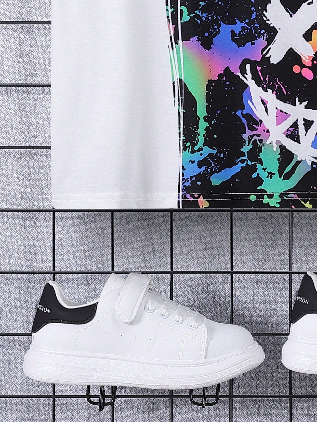 SHEIN Tween Boy Loose Casual Round Neck Luminous Print Short-Sleeved T ...