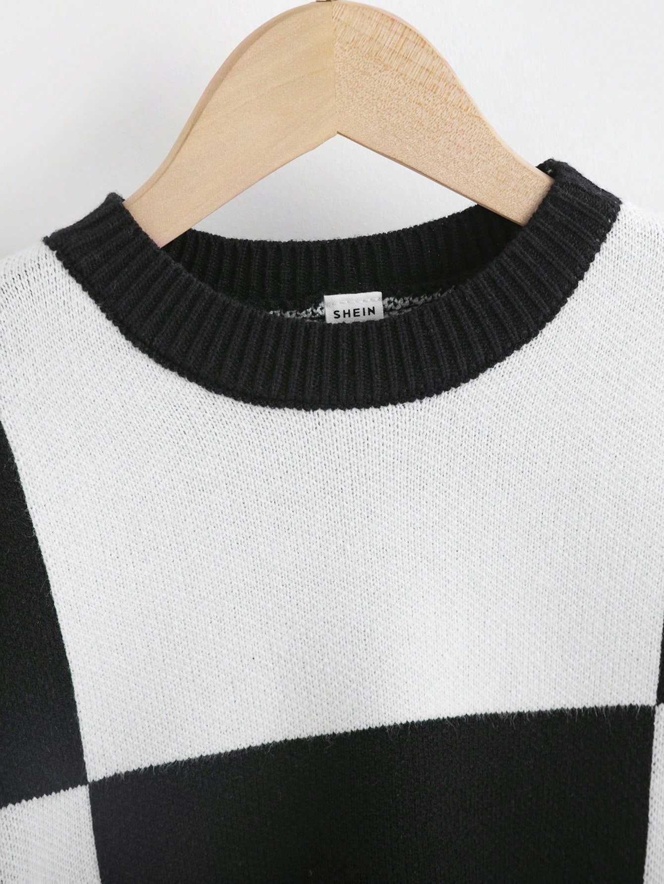 SHEIN Tween Girl Suéter Con Hombros Caídos Y Patrón De Tablero De ...