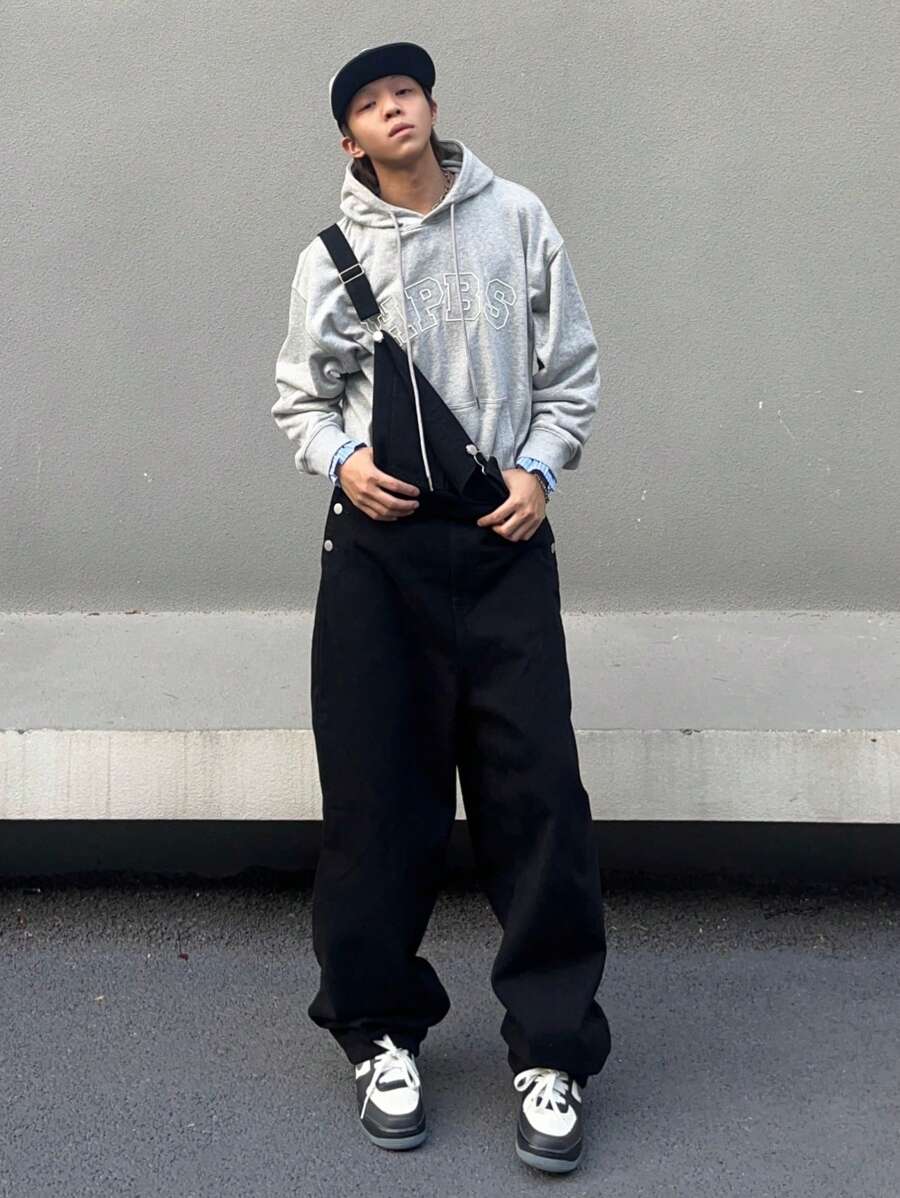 Manfinity Hypemode Men's Loose Fit Denim Overalls With Big Pockets In A ...