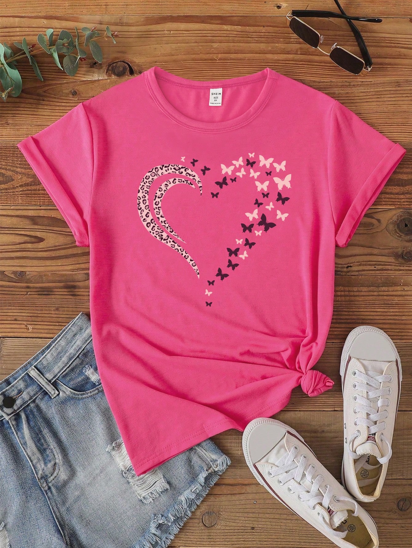Girls Heart And Butterfly Pattern Short Sleeve T Shirt With Crew Neck