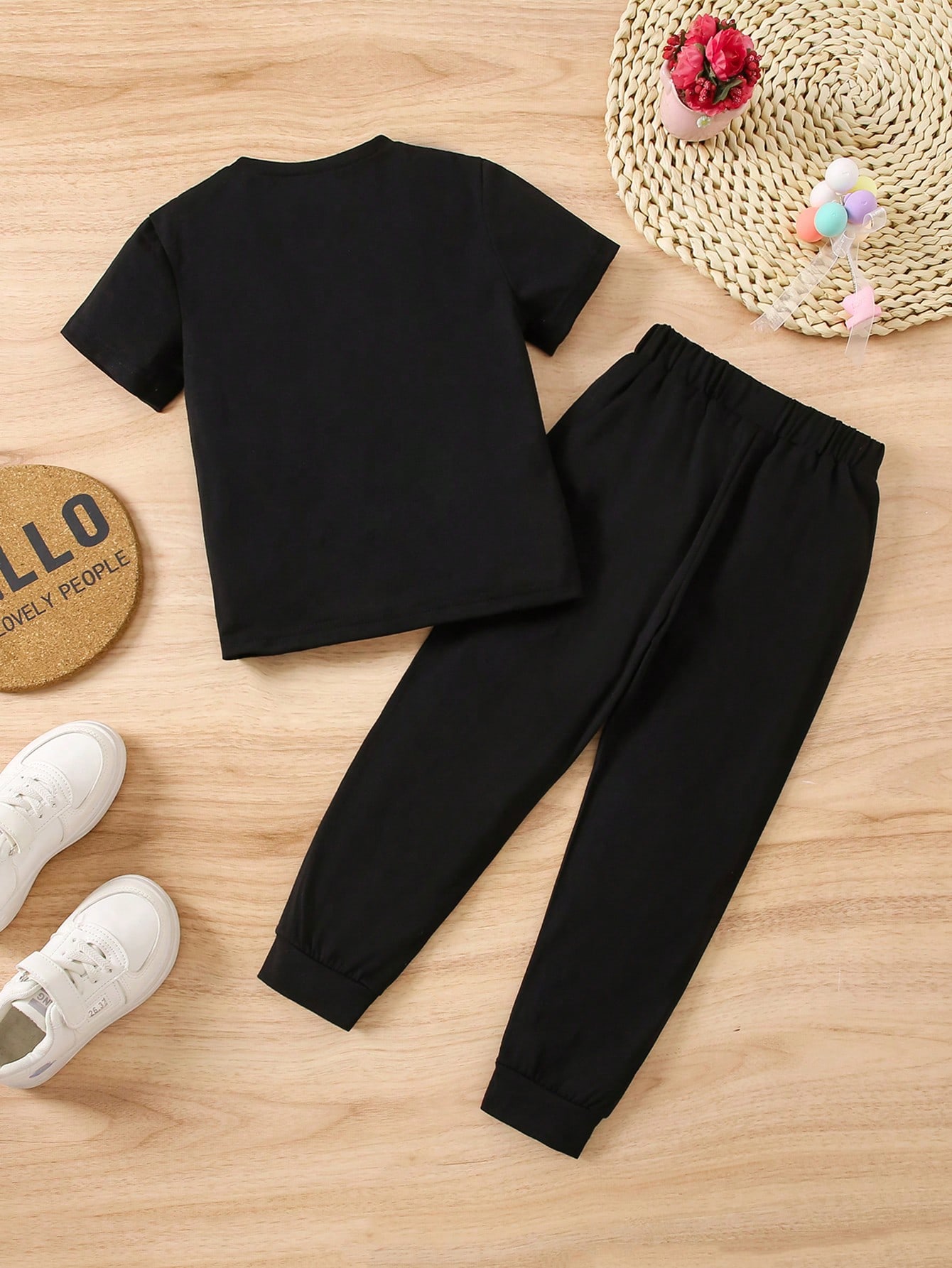 SHEIN Little Girls' Black Love Print Two Piece Outfit | SHEIN USA