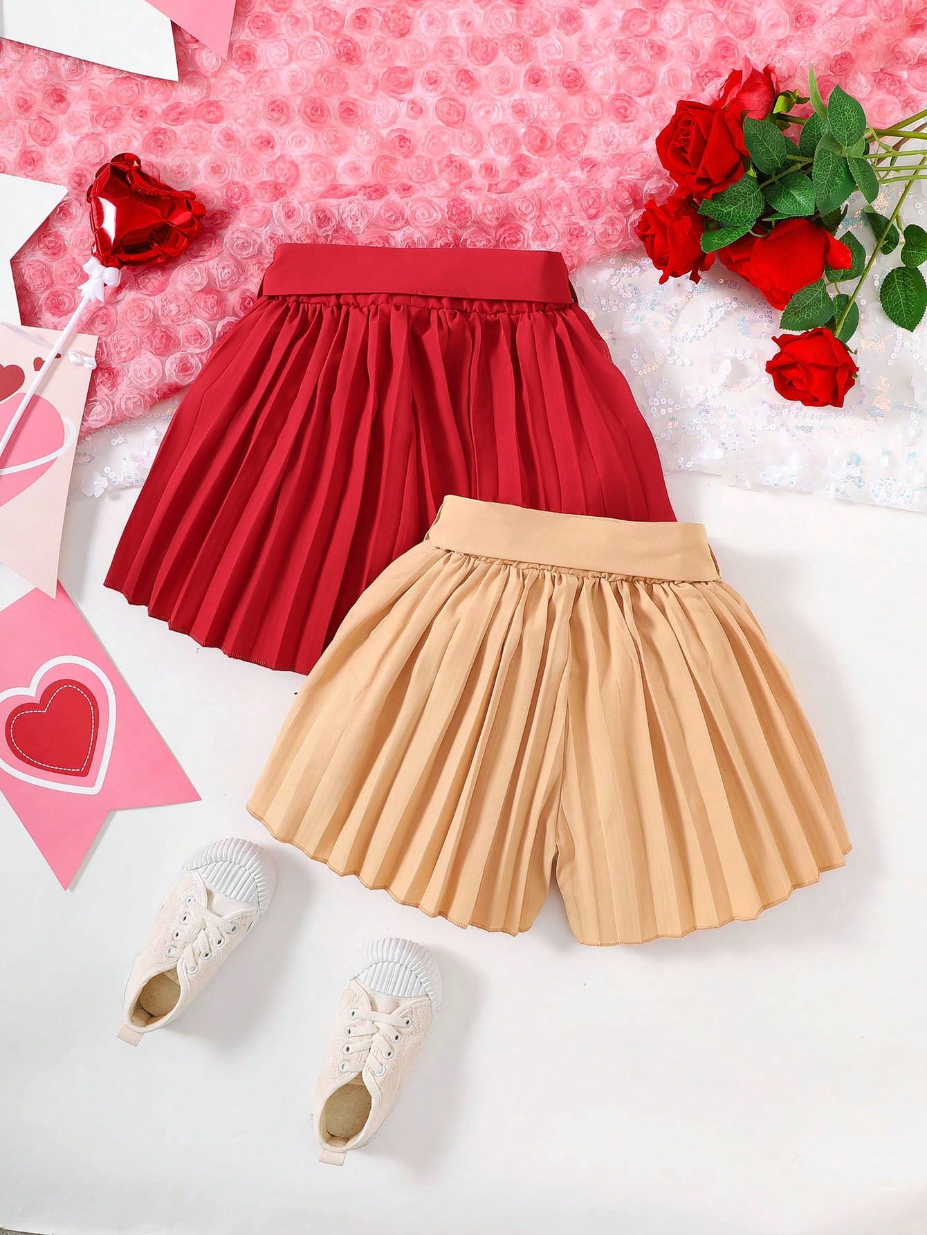 SHEIN Little Girls' Solid Color Pleated Shorts For Spring And Autumn ...