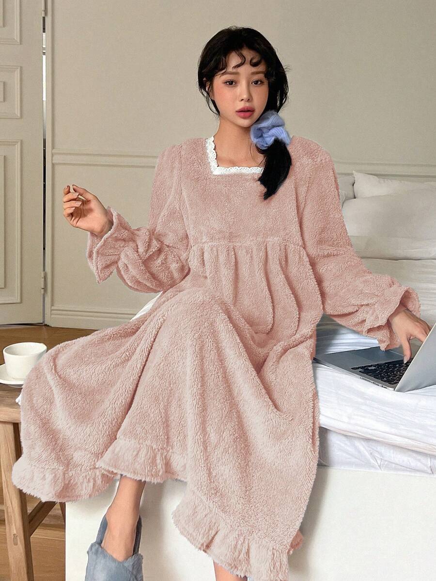DAZY Square Neck & Ruffled Sleeve Fluffy Nightgown | SHEIN USA