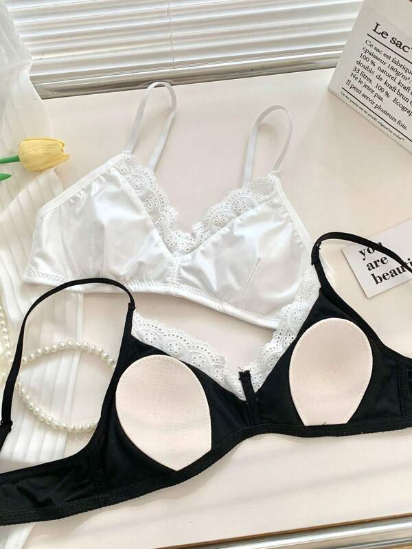 Teenage Girl'S Eyelet Embroidery Modified Bunny Ear Cup Big Breasts ...