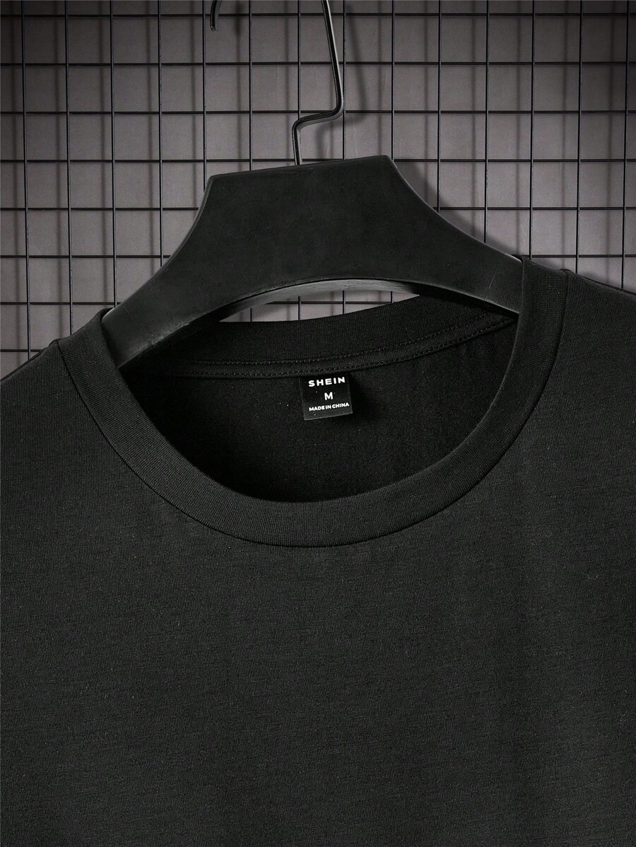 Manfinity Hypemode Men'S Short Sleeve T-Shirt With Slogan And Hand ...