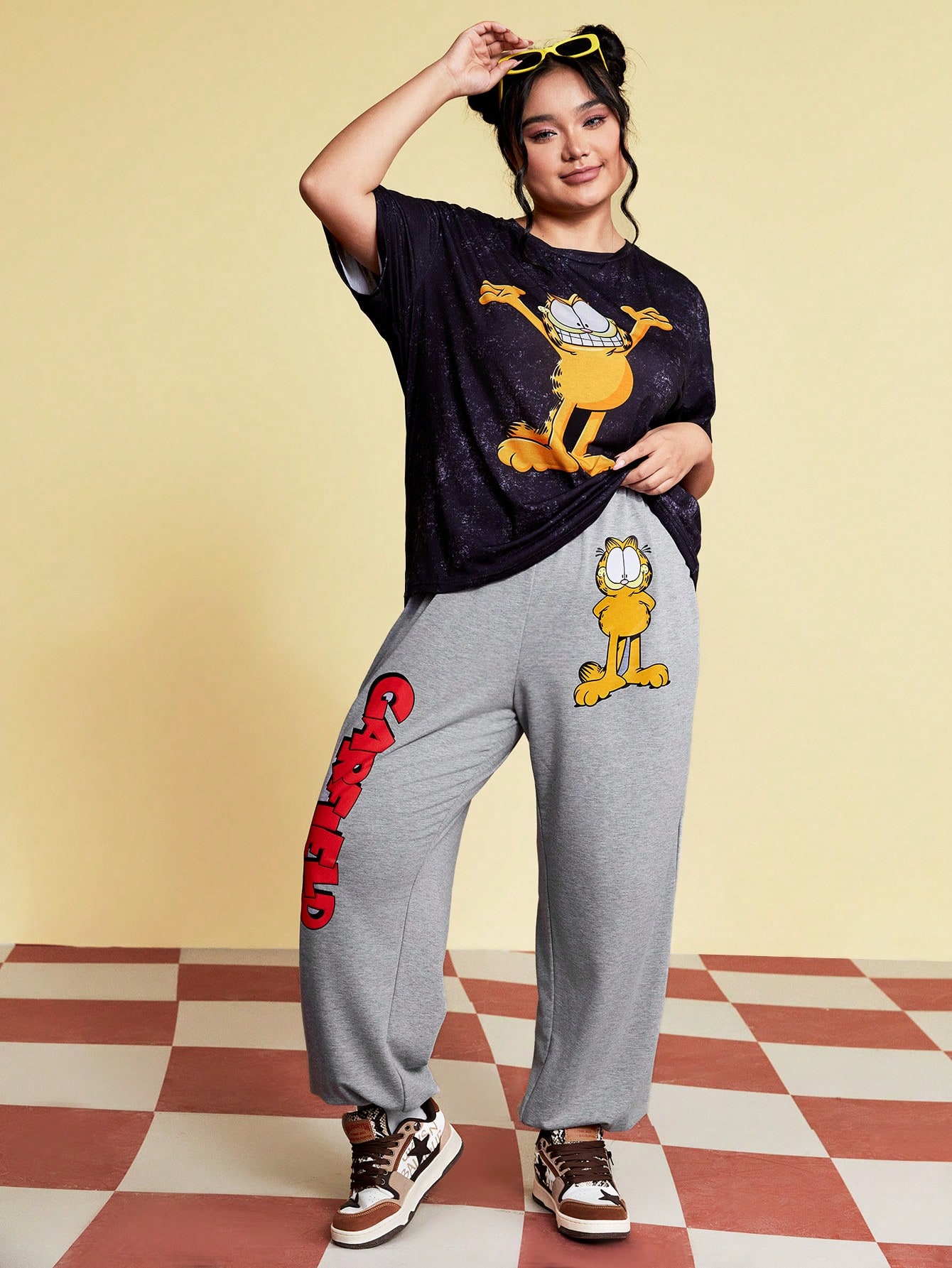 GARFIELD X SHEIN Plus Cartoon & Letter Graphic Joggers | SHEIN USA