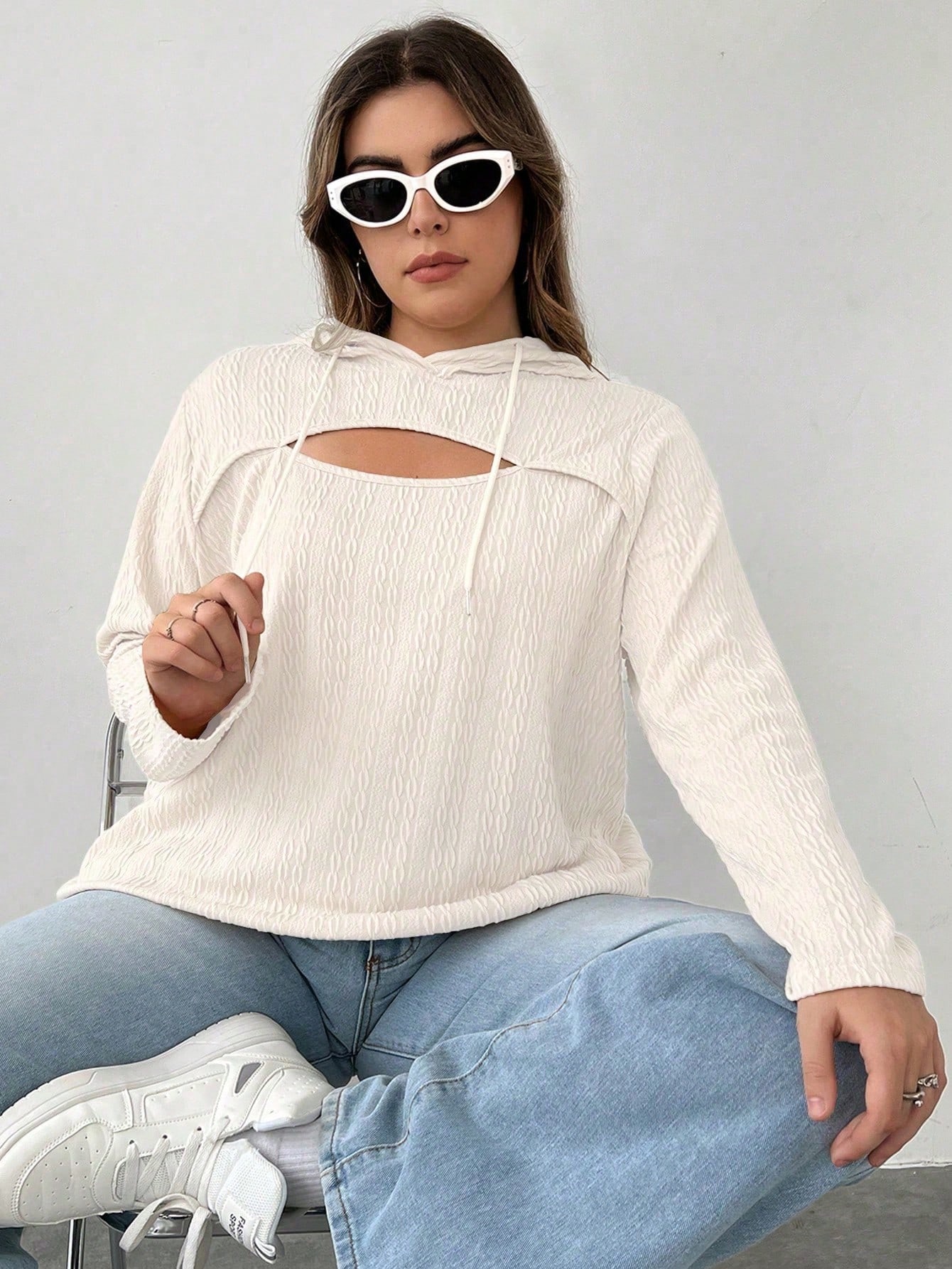 SHEIN LUNE Women's Plus Size Texture Design Cut-Out Hoodie With Vent ...