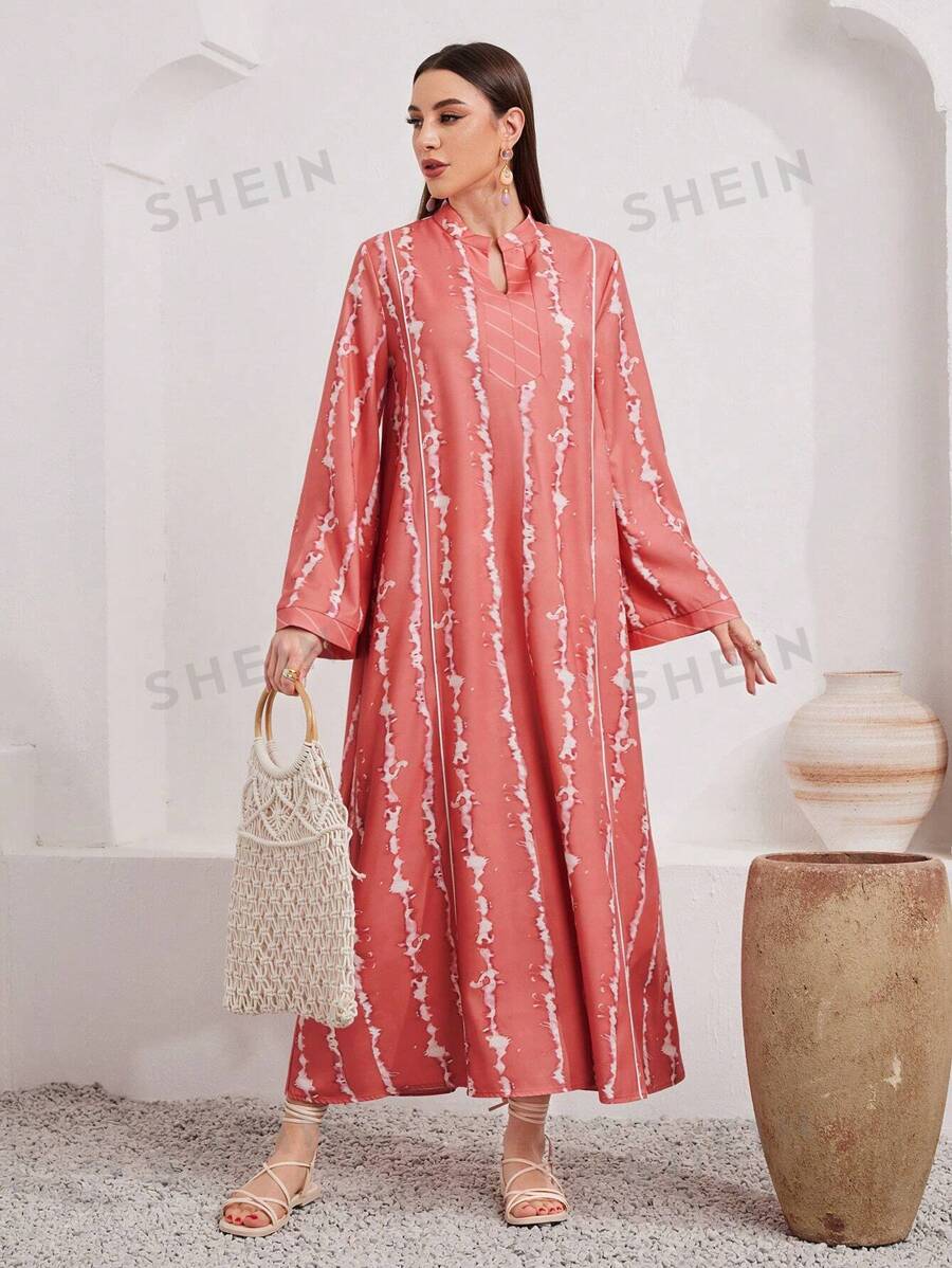 SHEIN Najma Vestido árabe con estampado todo sobre y escote de muesca ...
