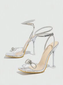 Sandalias de tacón sexy de stilettos con tira en el empeine ...