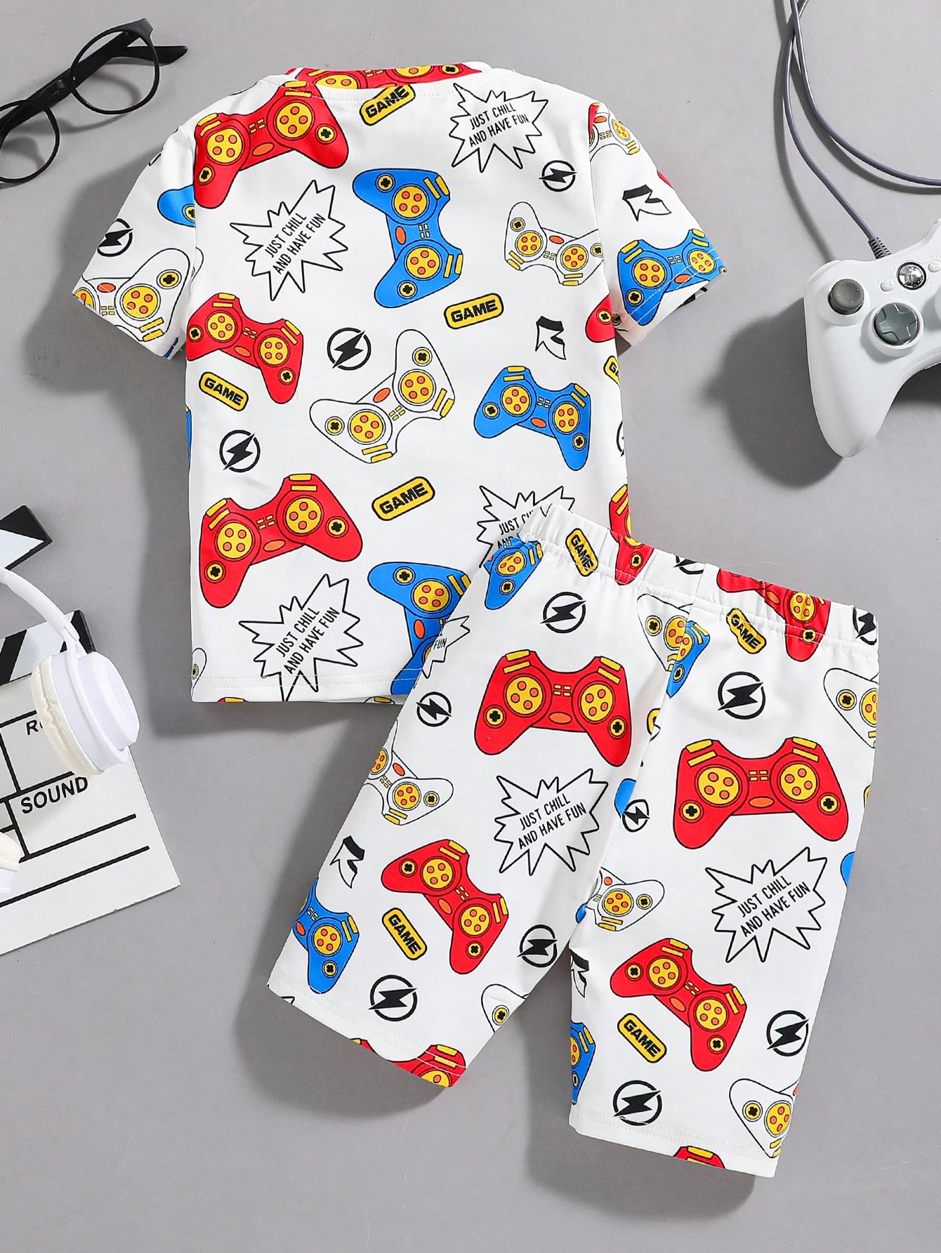 SHEIN Ensemble De 2 Pièces - T-shirt À Manches Courtes Imprimé Jeux ...