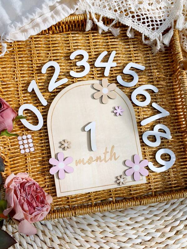 Newborn Baby Month Card Little Daisy Milestone Growth Commemorative ...