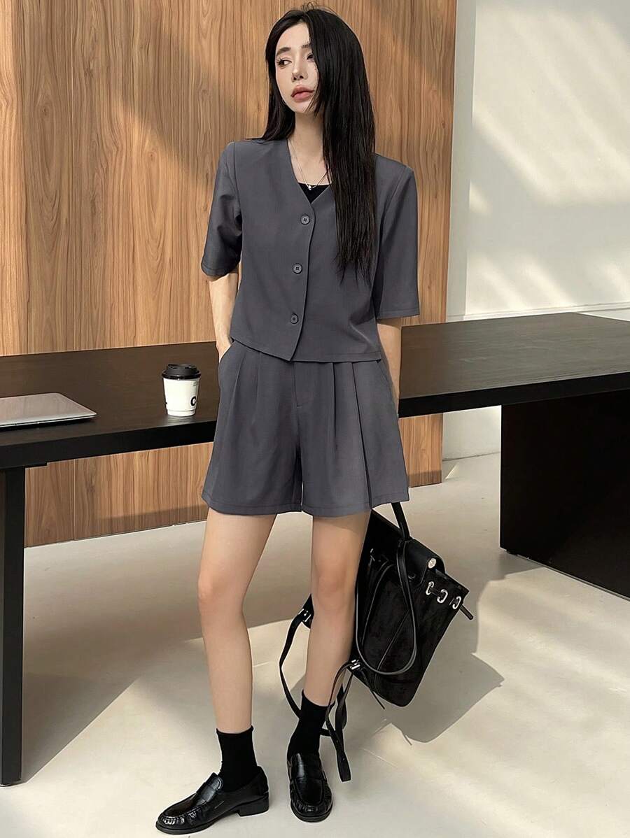 DAZY Women's V-Neck Single-Breasted Suit Jacket And Shorts With Slanted ...