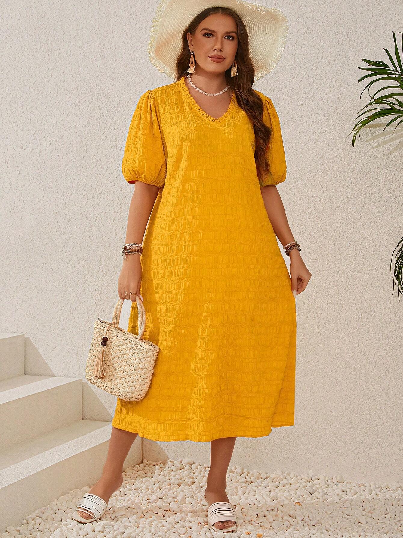 EMERY ROSE Plus Size Women's Textures Ruffled Edge V-Neck Puff Sleeve ...