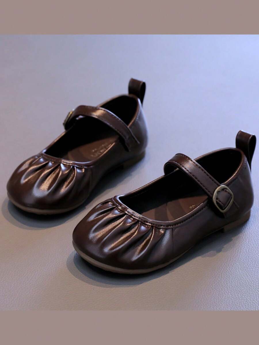 Brown Simple Flat Shoes For Girls With Wrinkled Vamp And | SHEIN USA