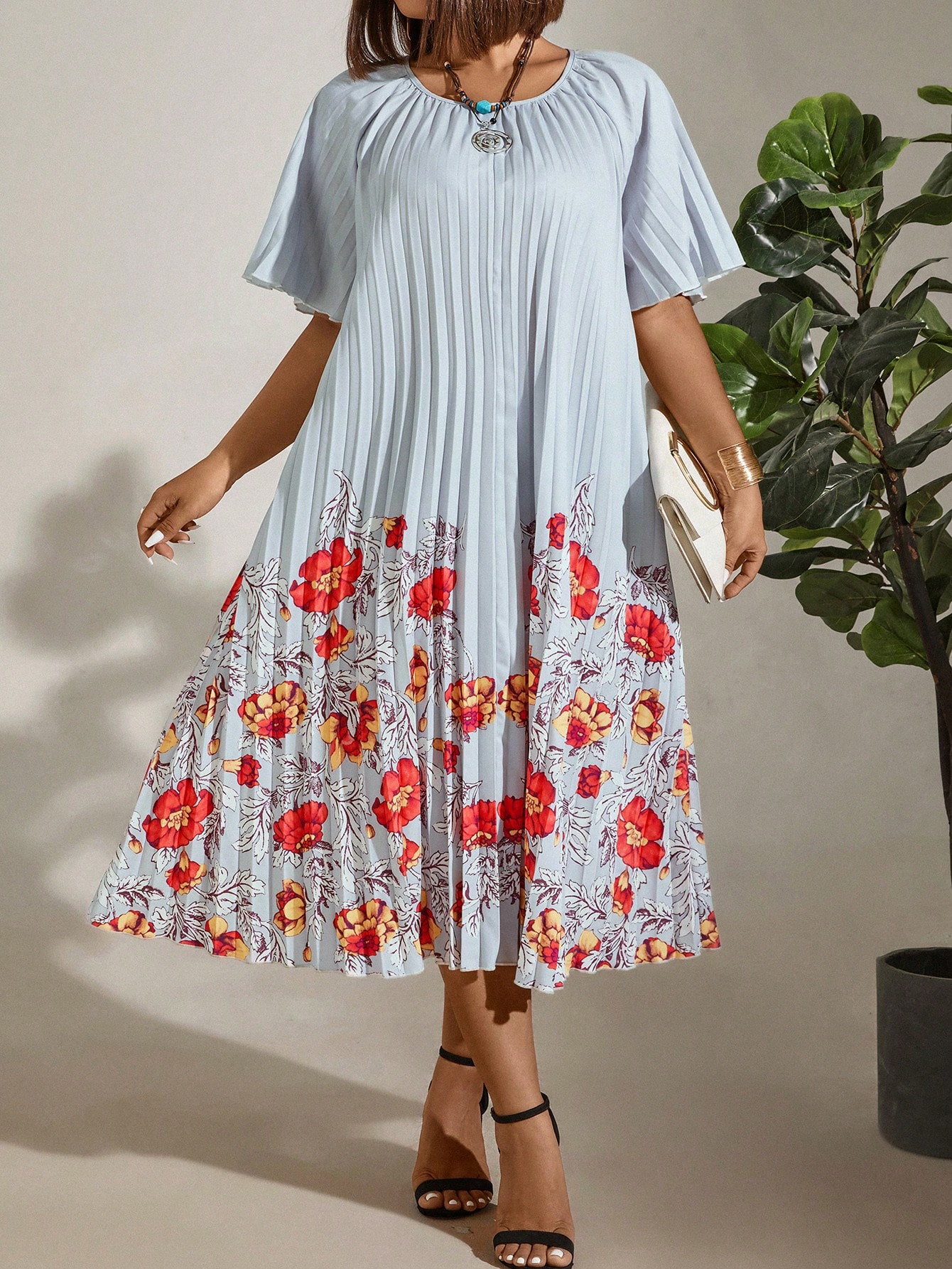Vestido Plus Size Floral Com Mangas De Babados E Plissados | SHEIN Brasil