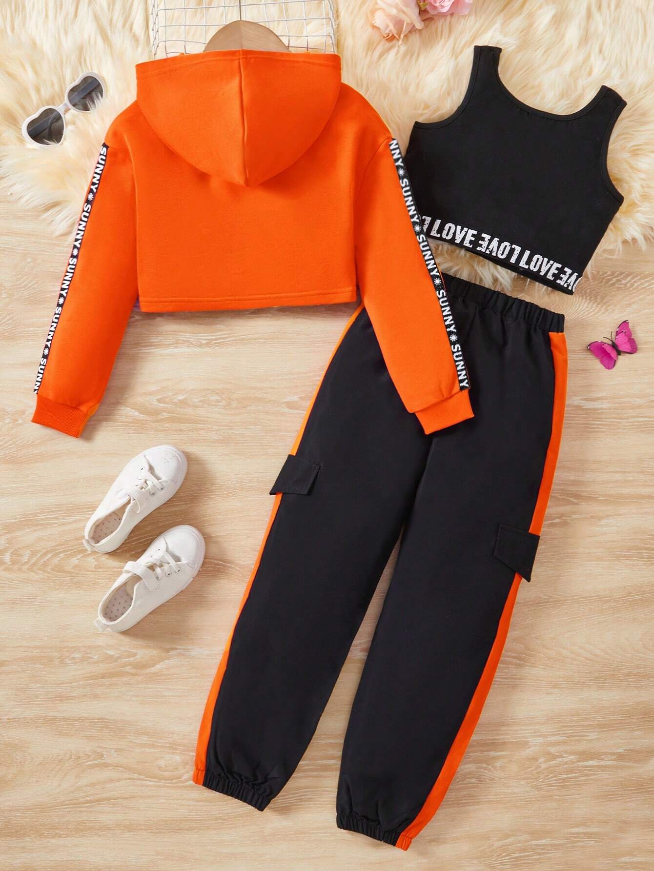 SHEIN Costume À Capuche, Gilet Et Pantalon Cargo À Rayures Avec Lettres ...