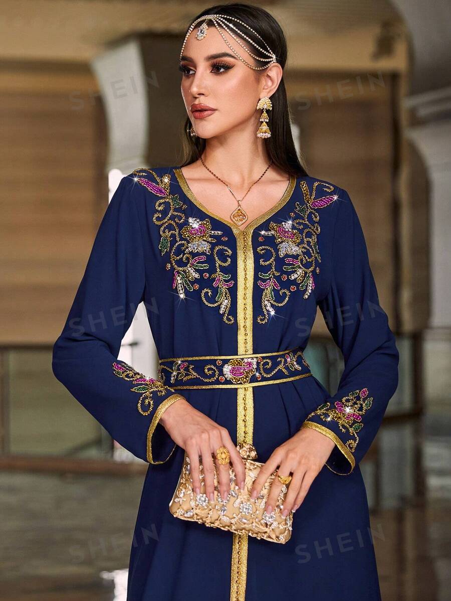 SHEIN Najma Vestido Árabe Artesanal Bordado com Fita Dourada | SHEIN Brasil