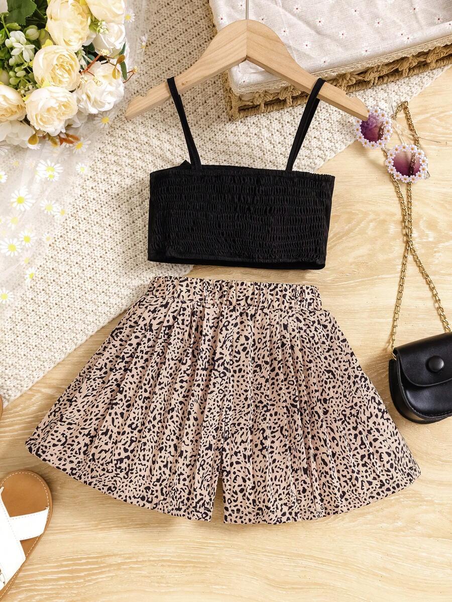 SHEIN Young Girl's Bowknot Strap Tank Top And Printed Pleated Shorts ...