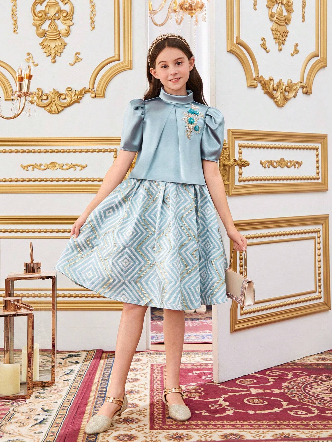 SHEIN 2pcs/Set Cute Stand Collar Floral Applique Shirt And Jacquard A-Line Skirt For Tween Girl ...