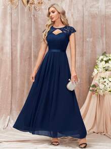 Formelles Partykleid mit Blumen-Spitze, Herzausschnitt und Chiffon-Saum ...