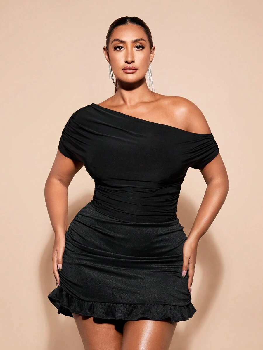 SHEIN BAE Plus Size Women Oblique Shoulder Sleeveless Top, Plus Size Asymmetrical Neck Short ...