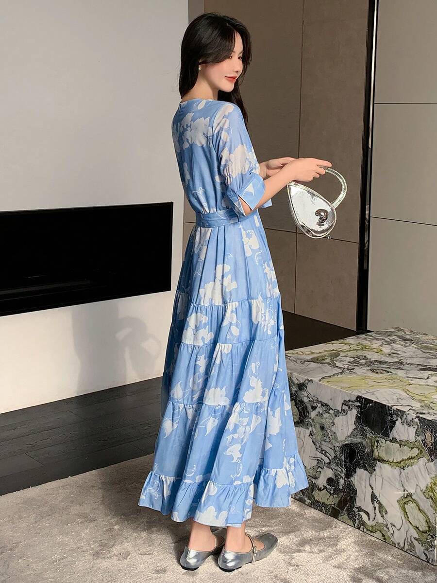 DAZY Floral Print V-Neck Dress With Ruffle Hem | SHEIN USA