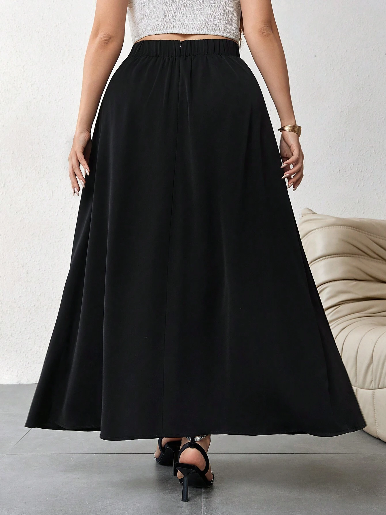 SHEIN Privé Plus Size Women'S Solid Color A-Line Skirt With Big Hem ...