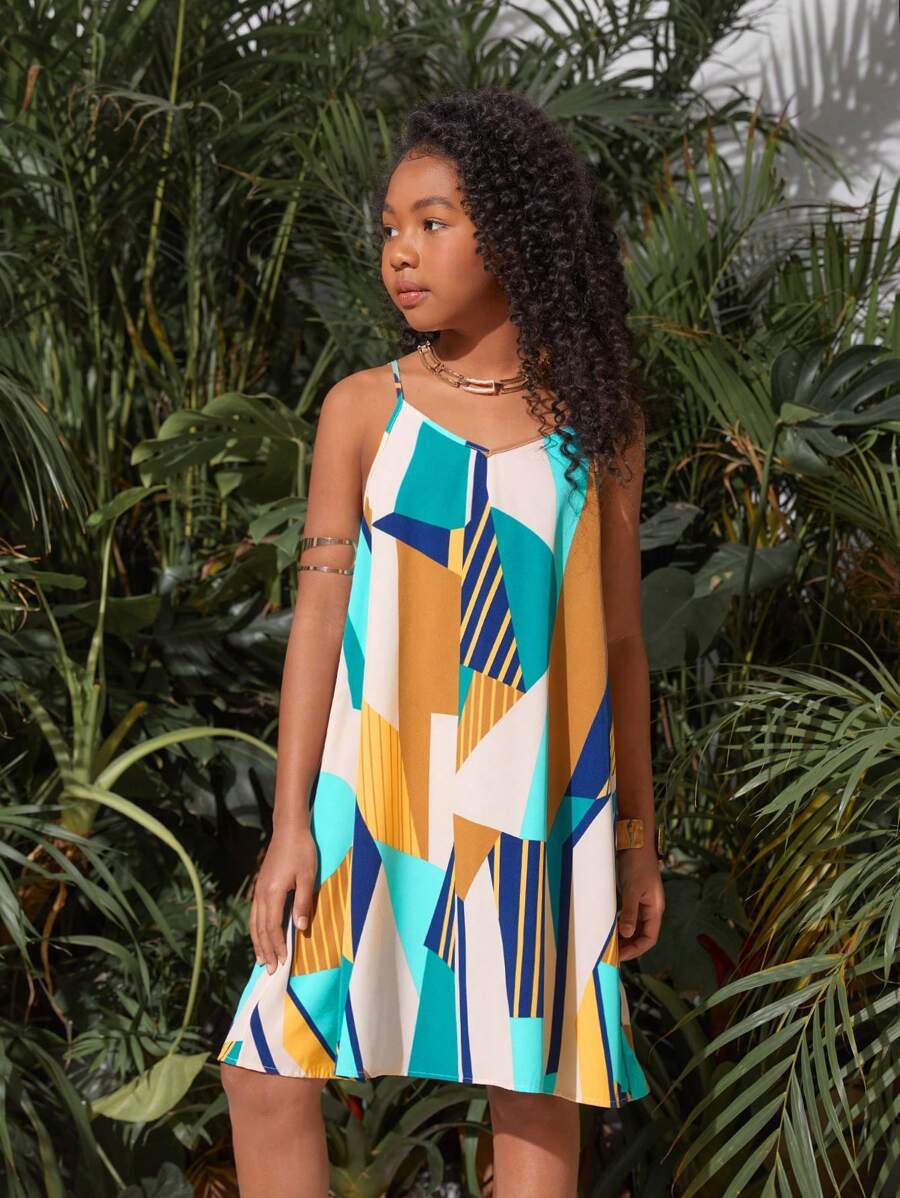 SHEIN فستان بحمالات رفيعة و قَصَّة فضفاضة للفتيات المراهقات لإطلالة ...