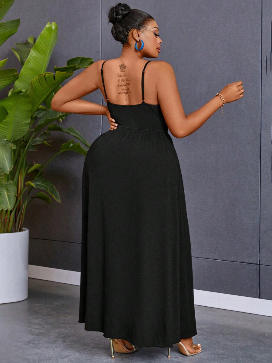 SHEIN SXY Vestido Longo Feminino Plus Size Cor Sólida com Decote Vazado ...