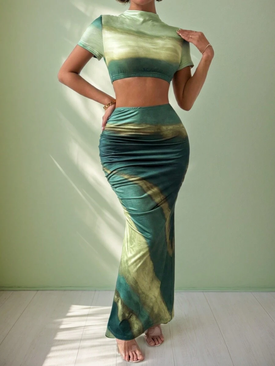Chiquease Gradient Stand Collar Cropped Top And Mermaid Hem Skirt Set ...