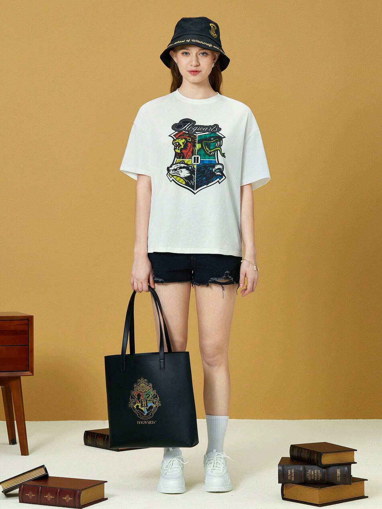 HARRY POTTER X SHEIN School Of Witchcraft And Wizardry Hogwarts Graphic ...