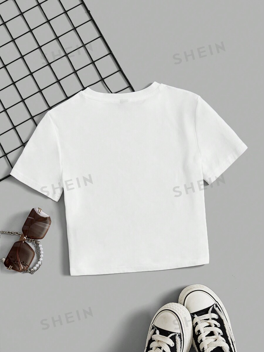 SHEIN EZwear White Fitted Casual Short Tee Shirt With Mouth Print ...