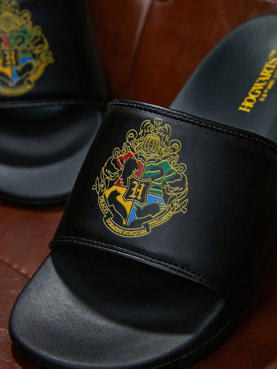 HARRY POTTER X SHEIN Lightweight Hogwarts Pattern Plastic Slippers For ...