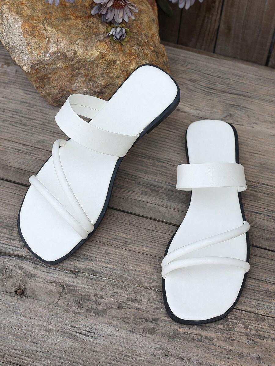 Women's White Flat Simple & Elegant Slip-On Slides For Beach & Outside ...