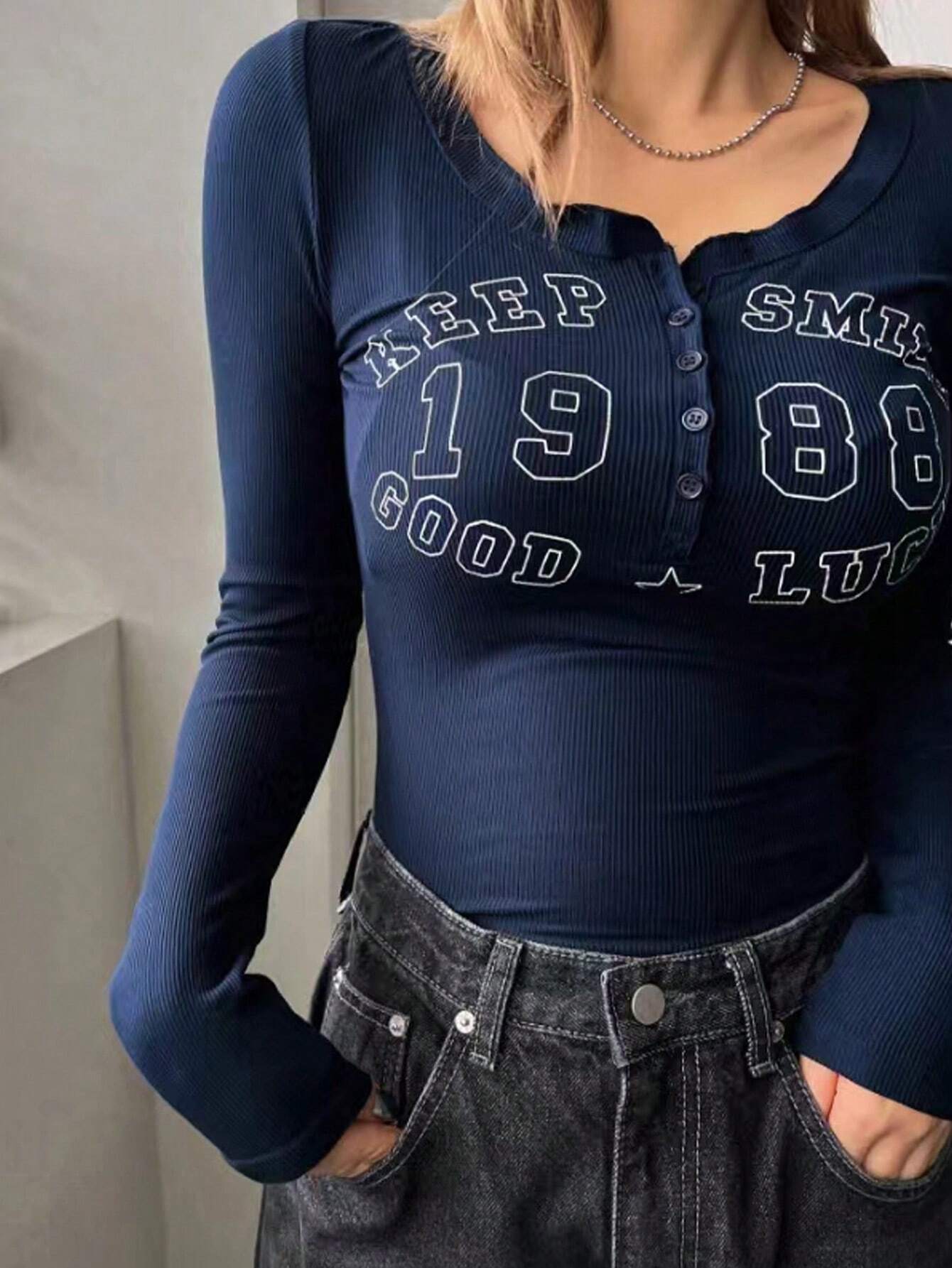 DAZY Letter Printed Semi-Buttoned Round Neck Tight Long-Sleeved Women's T-Shirt | SHEIN USA