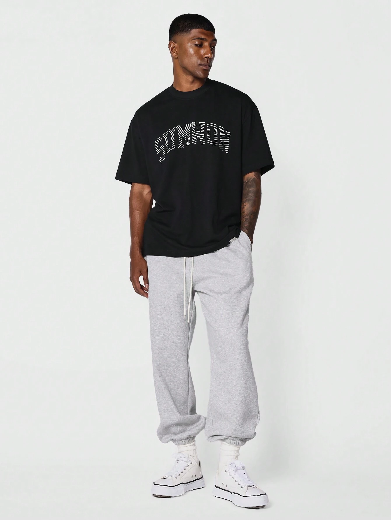 SUMWON Tee With Front And Back Wavy Graphic | SHEIN EUR