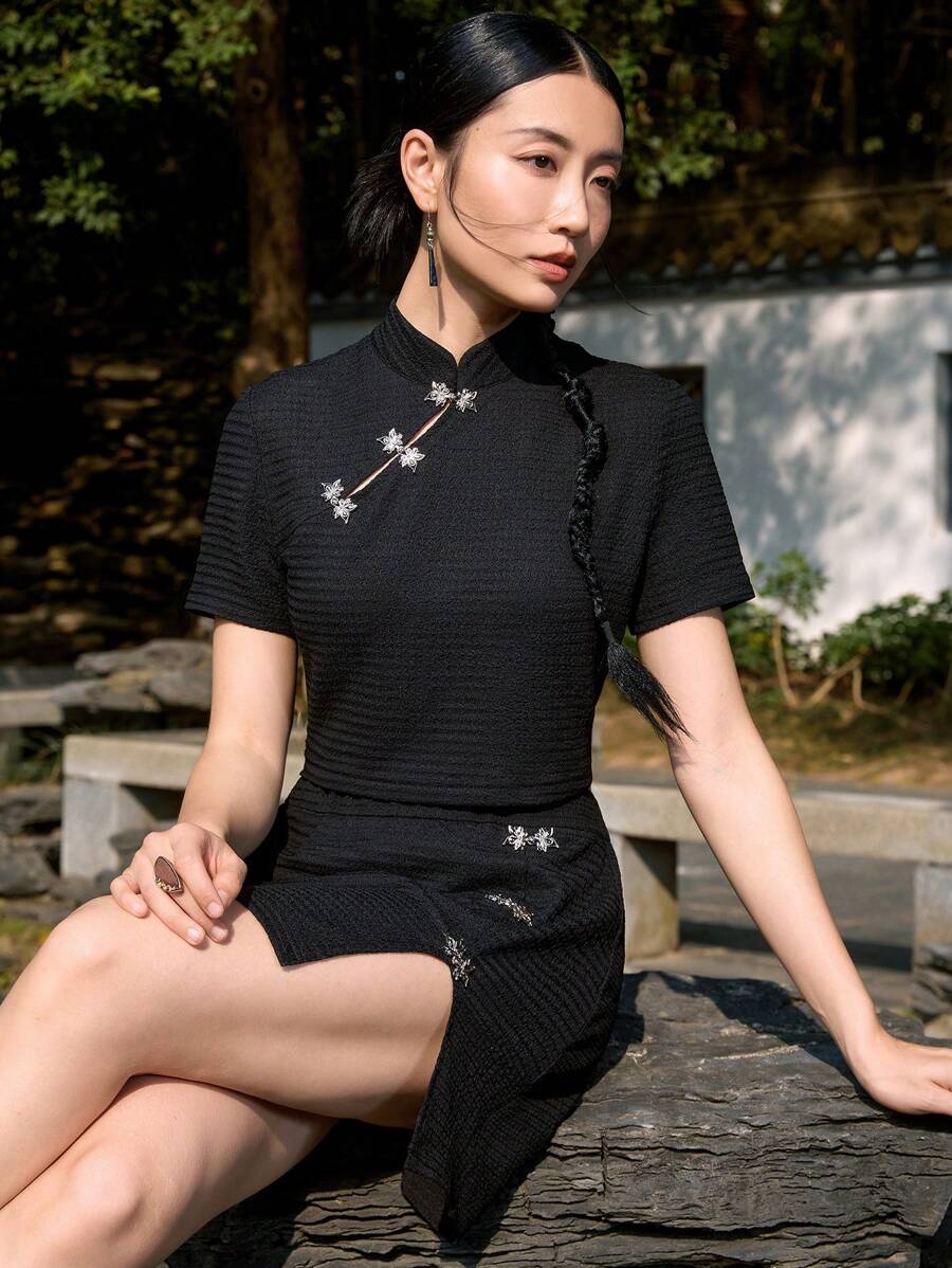 SHEIN EastFlair Chinese Style Knitted Wave Texture Dress With Classic ...