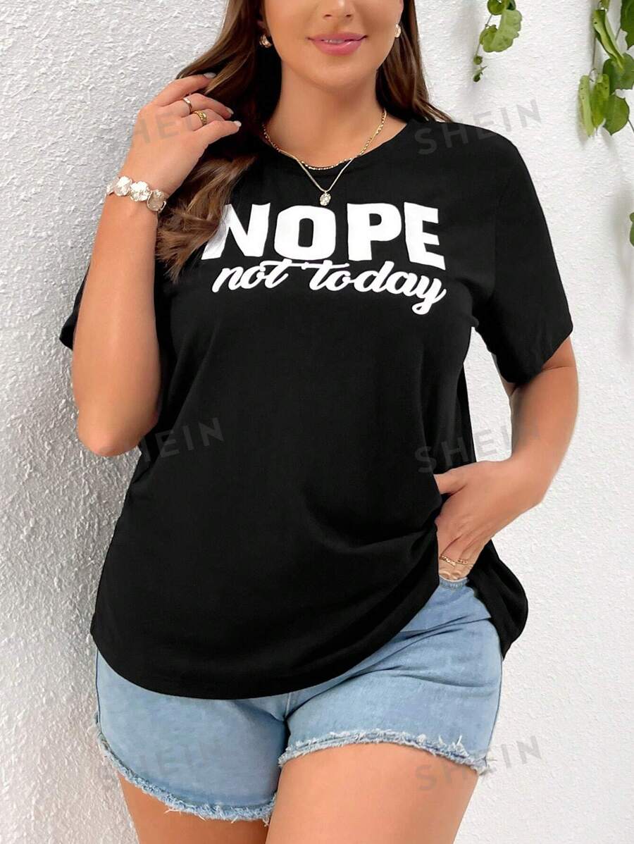 SHEIN Essnce Camiseta de talla grande con cuello redondo y letras inglesas de ajuste holgado ...