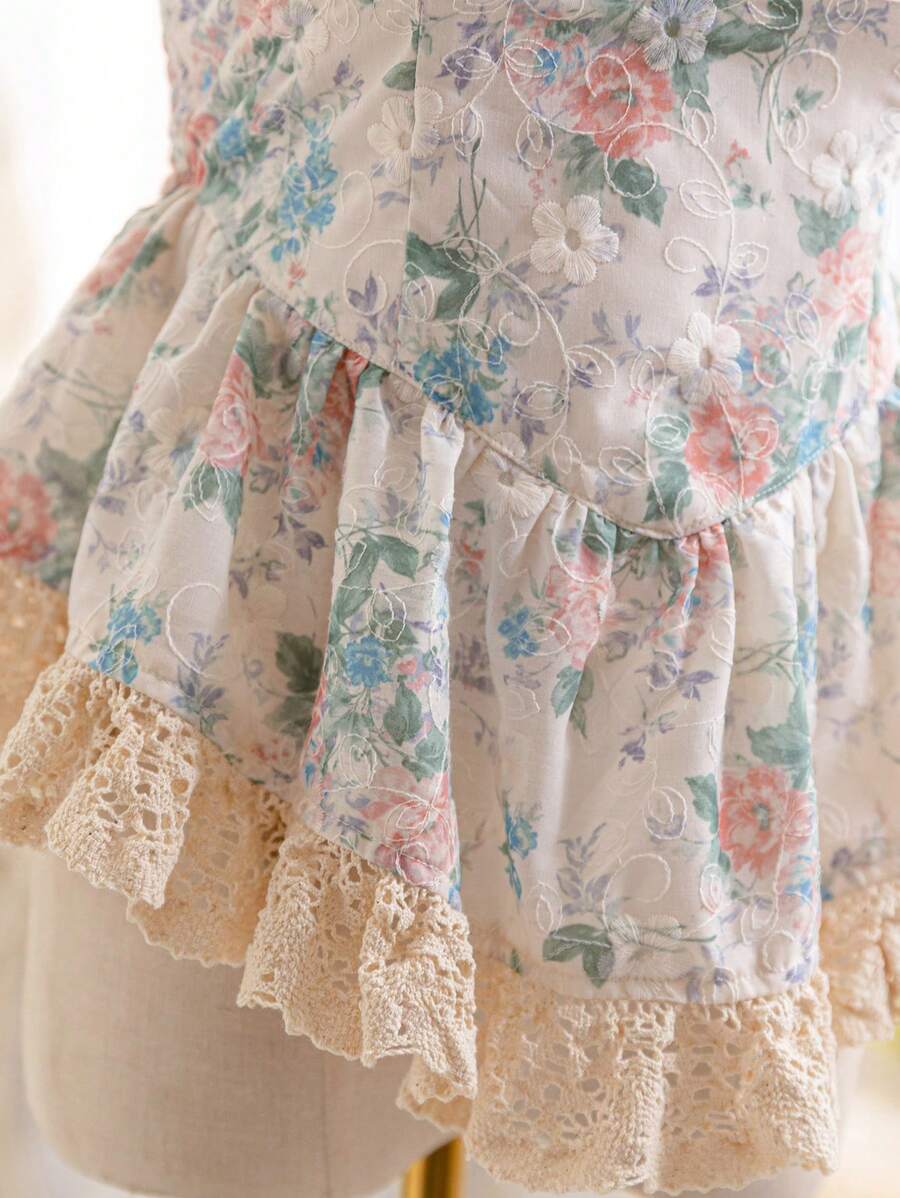 SHEIN WYWH Women Blue Floral Printed Lace Trim Ruffle Hem Bandeau Top ...