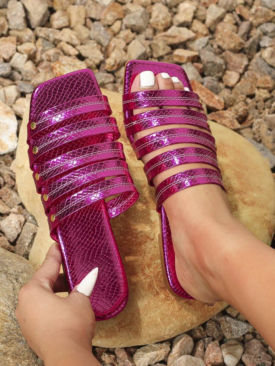 Women Beach Slippers, Fashionable Flat Bottom Outdoor Slippers ...