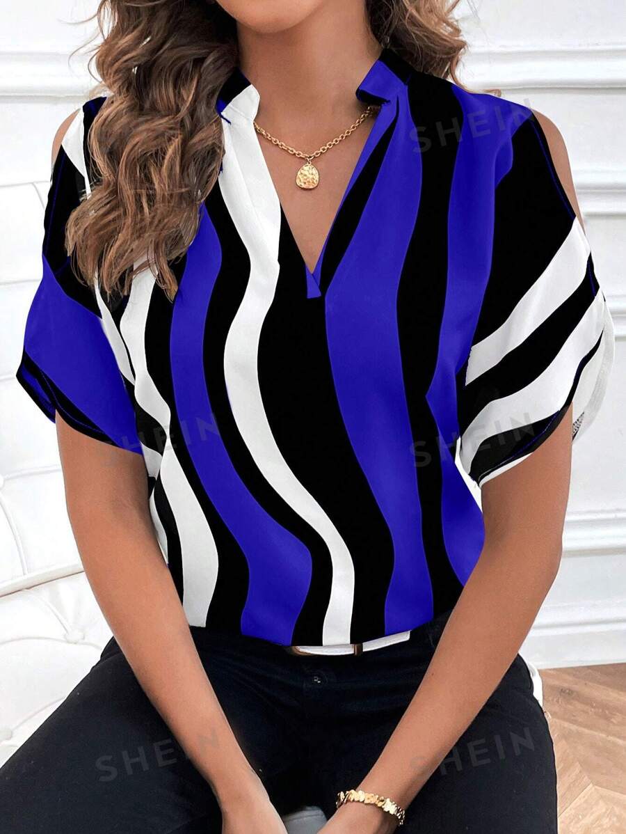 Shein Clasi Camisa A Rayas Negras Y Blancas Irregulares Con Cuello De