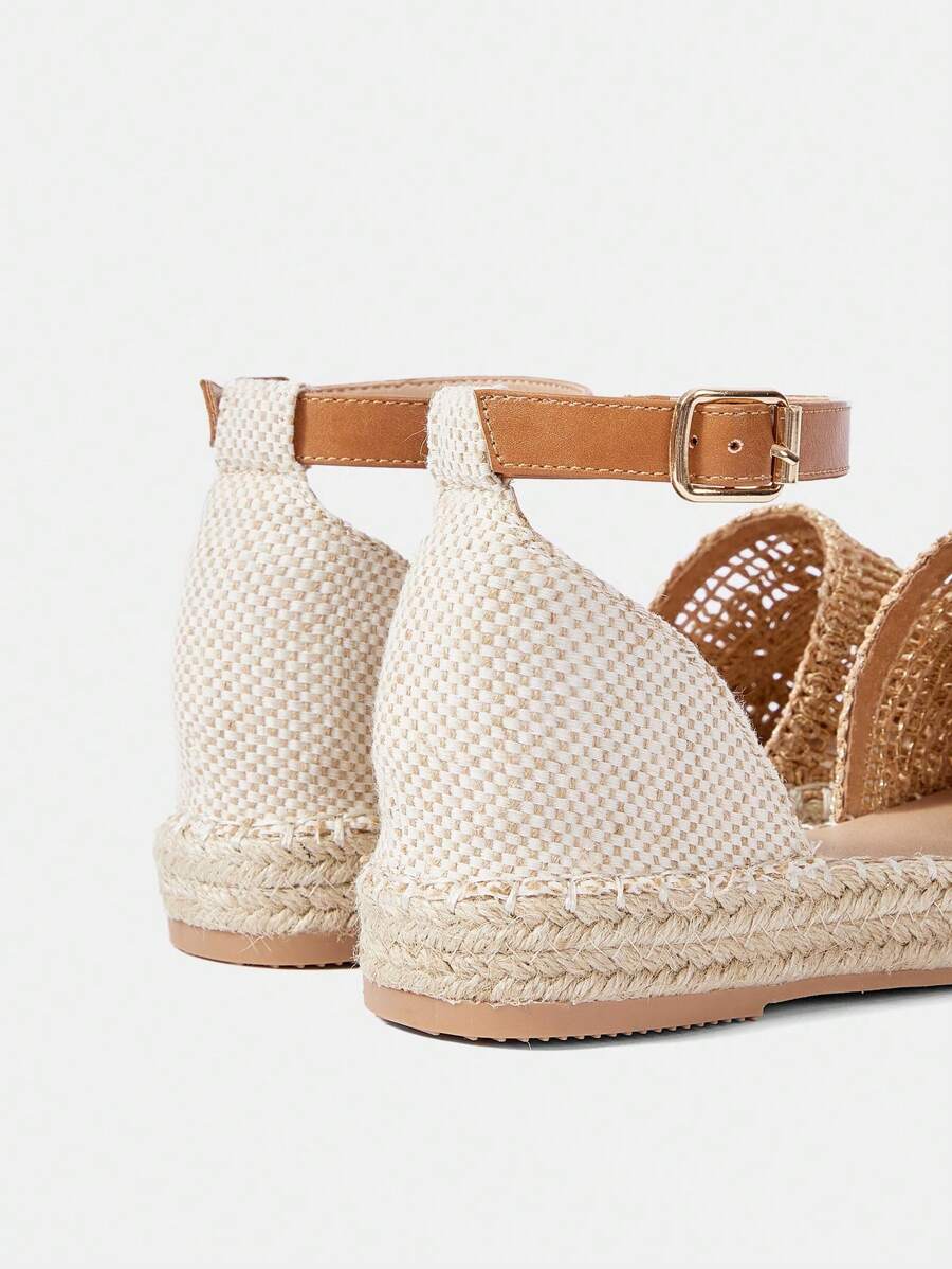 Styleloop Women Bohemian Style Woven Flat Sandals For Vacation Boho ...