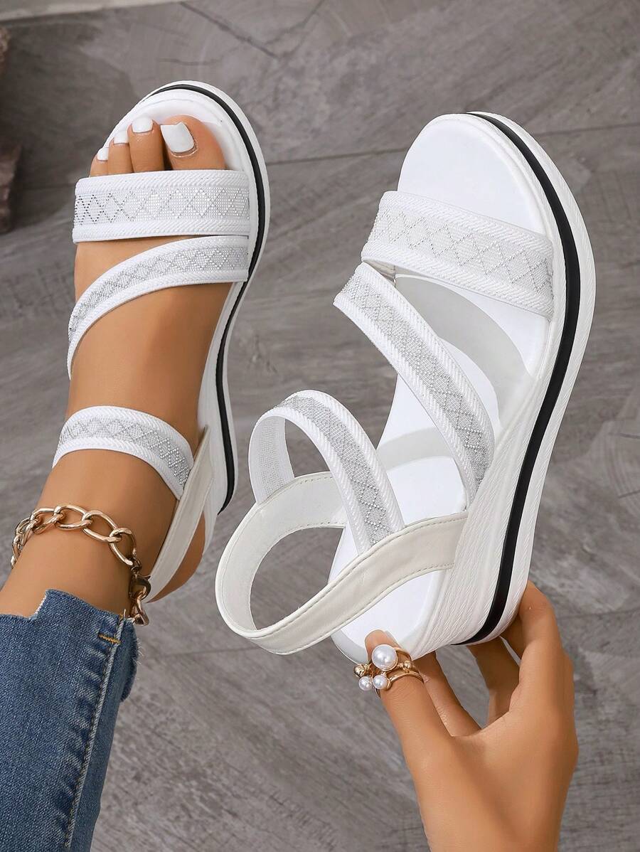 Sandales compensées blanches pour femmes en grande taille avec sangles ...