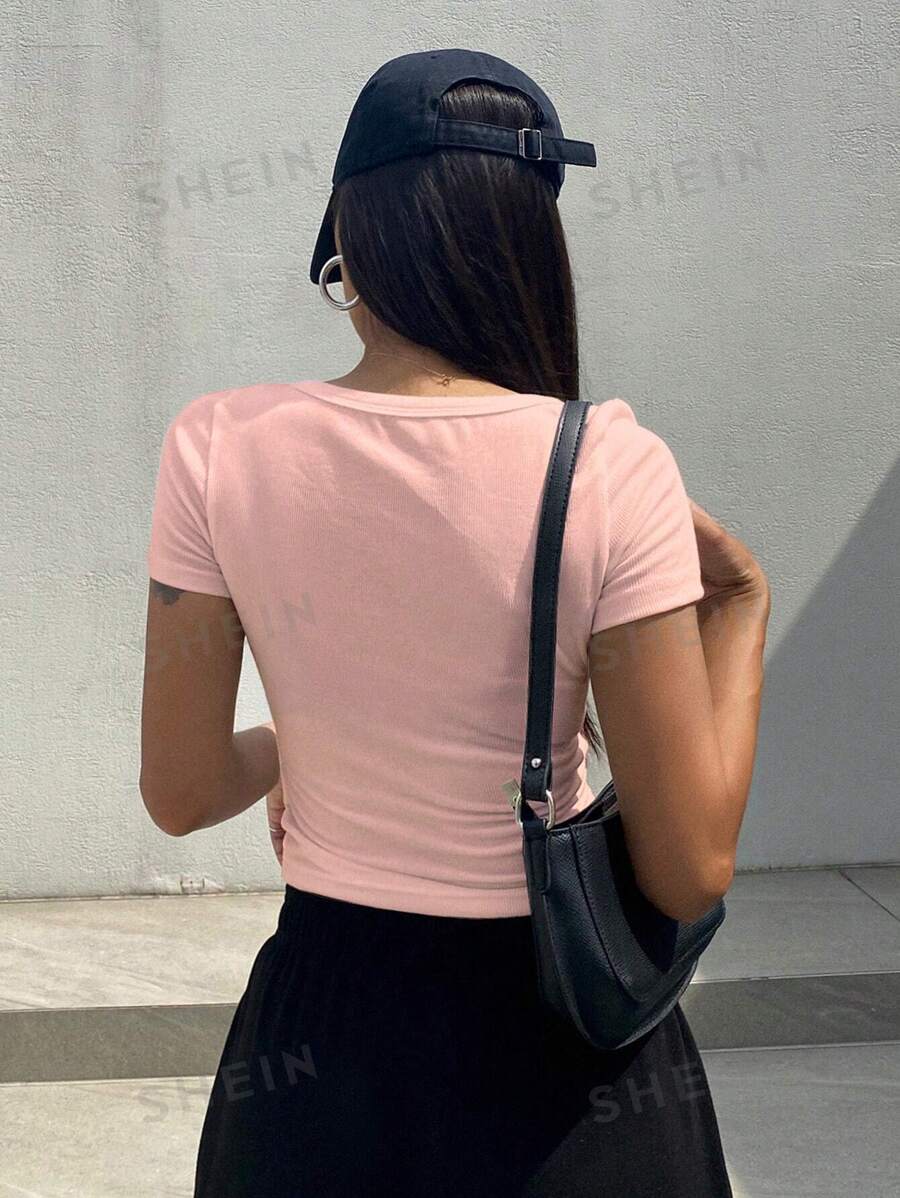 DAZY Solid Color Round Neck Slim Fit Short Sleeve T-Shirt | SHEIN USA