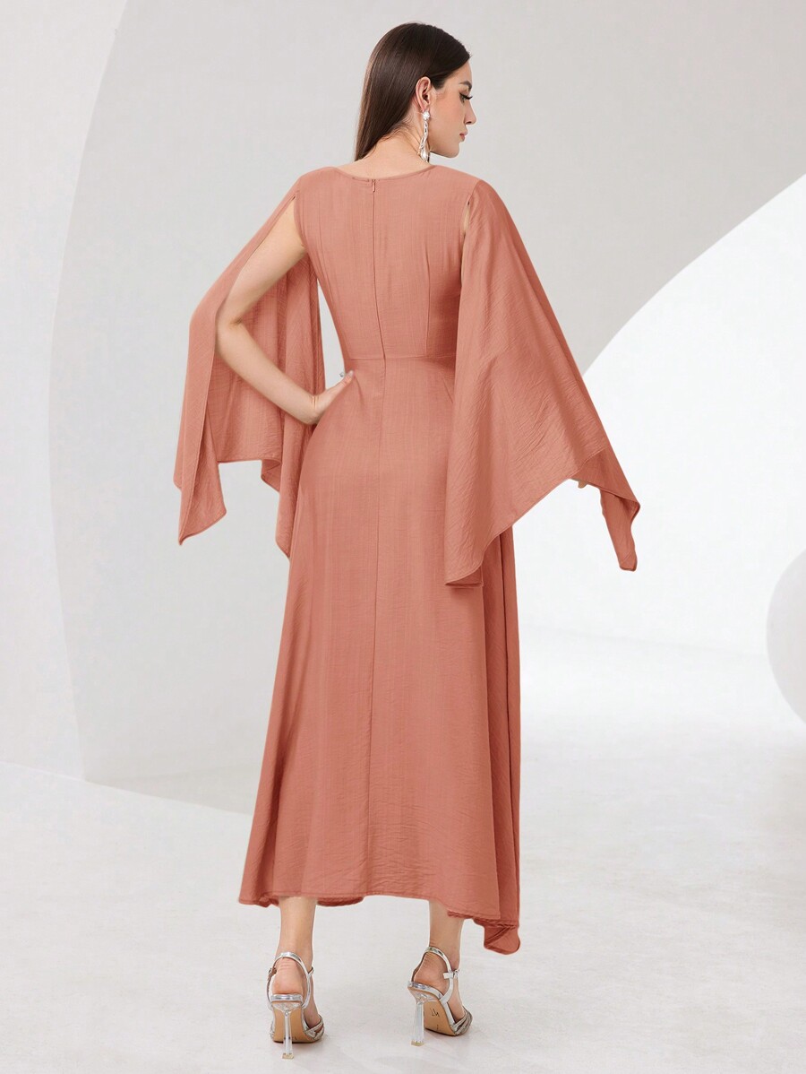 SHEIN Modely Vestido de manga larga modesto con mangas de capa y lazo lateral | Mode de Mujer ...