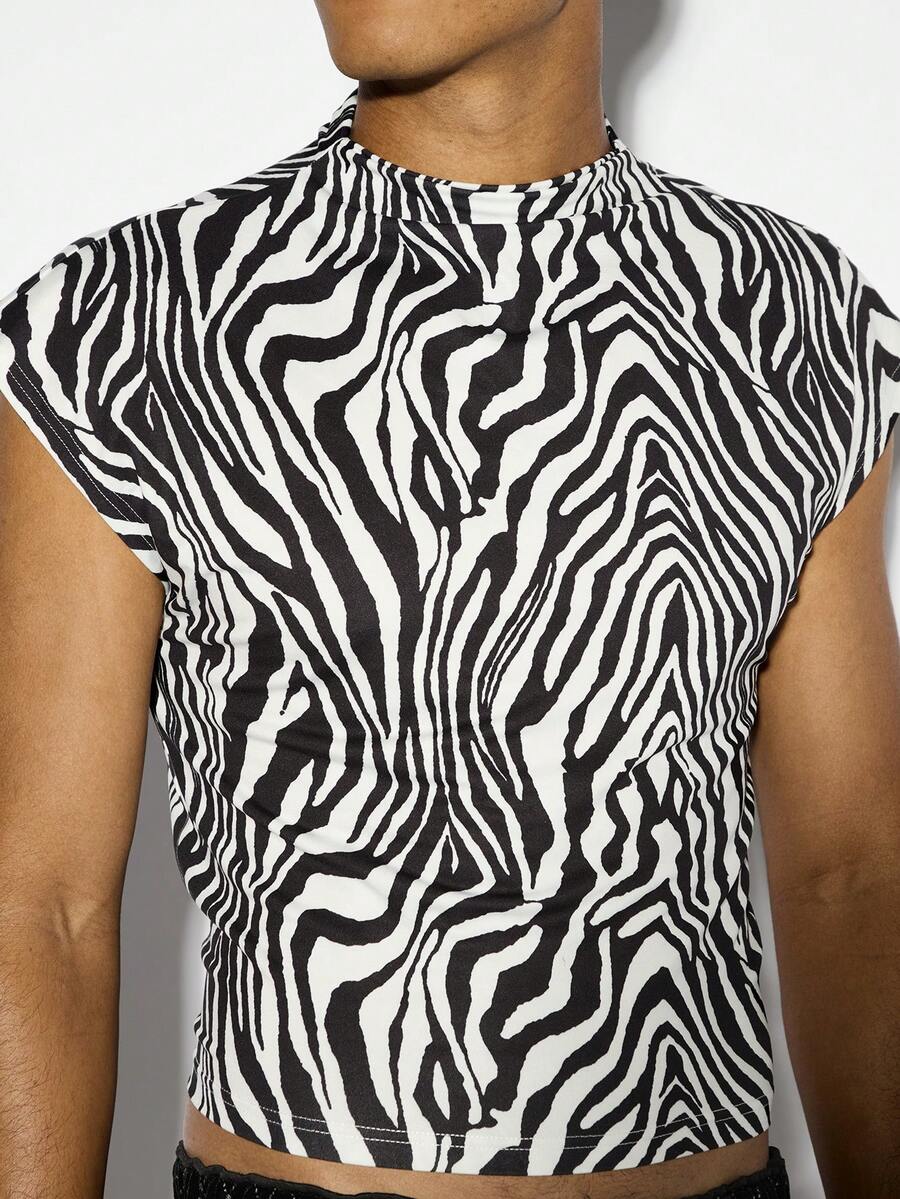 Manfinity NiteLyfe ชุดไปชายหาดของผู้ชาย น้ำหนักเบาและระบายอากาศได้ดี เหมาะสำหรับวันหยุดฤดูร้อน ...