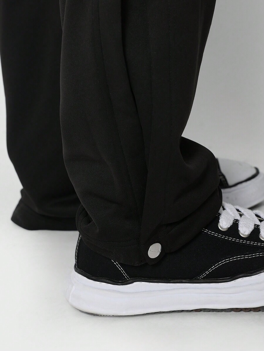 SUMWON Oversized Fit Jogger With Drawcord And Logo Fastening Detail ...
