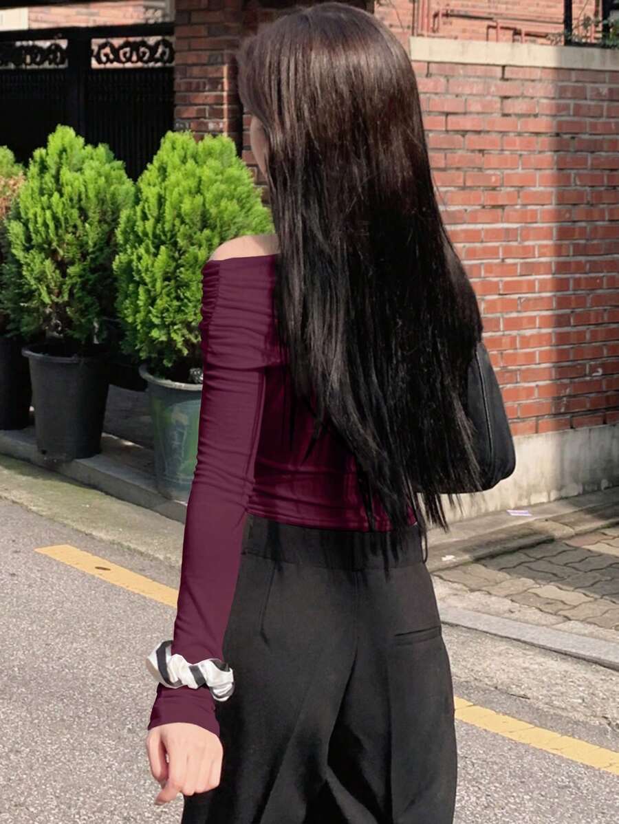 DAZY Women's Solid Color Off Shoulder Ruched Tight Long Sleeve T-Shirt | SHEIN USA